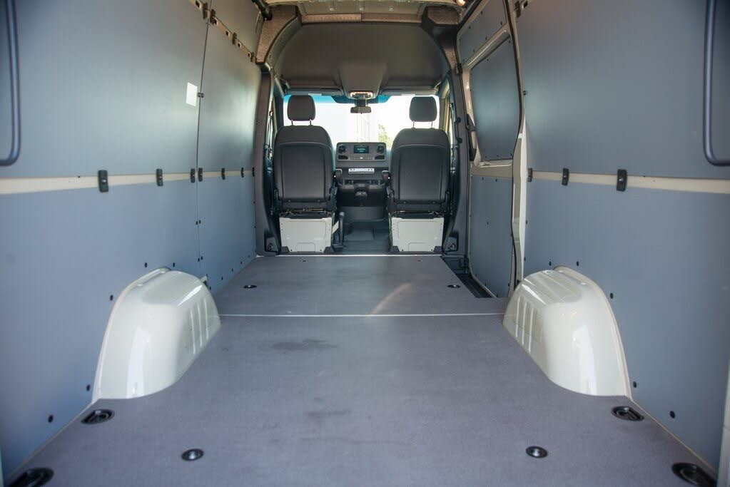 2024 Mercedes-Benz Sprinter 2500 144 Crew Van RWD | Trade Offshore ...