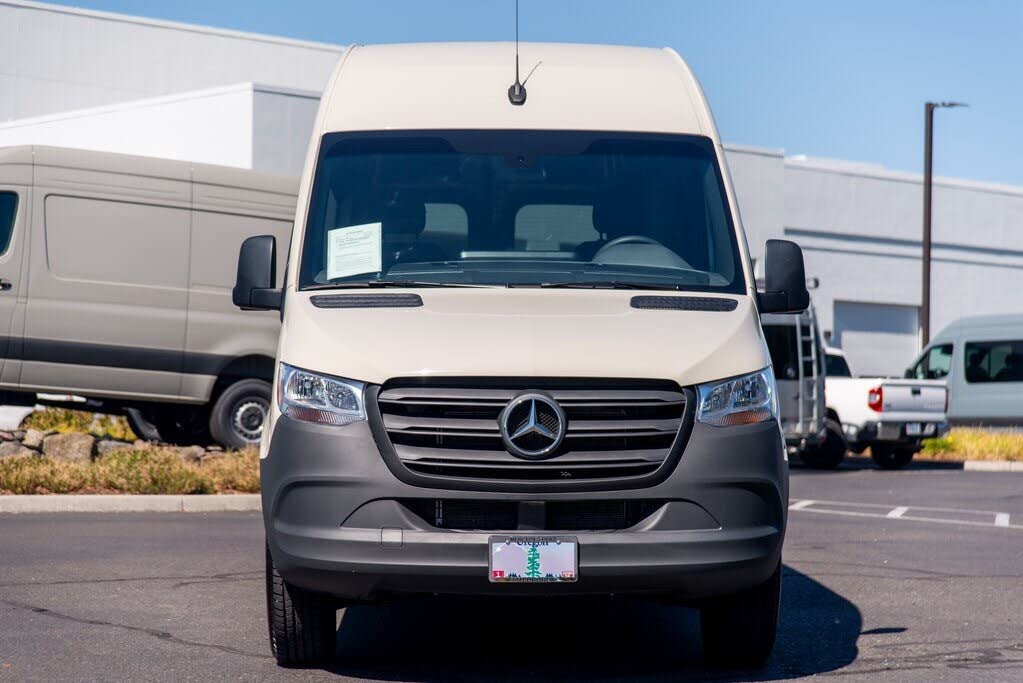 2024 Mercedes-Benz Sprinter 2500 144 Crew Van RWD | Trade Offshore ...